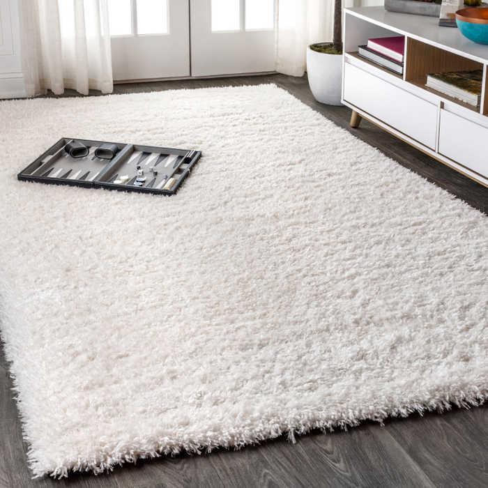 How to Care For Soft Plush Rugs - HouseAffection
